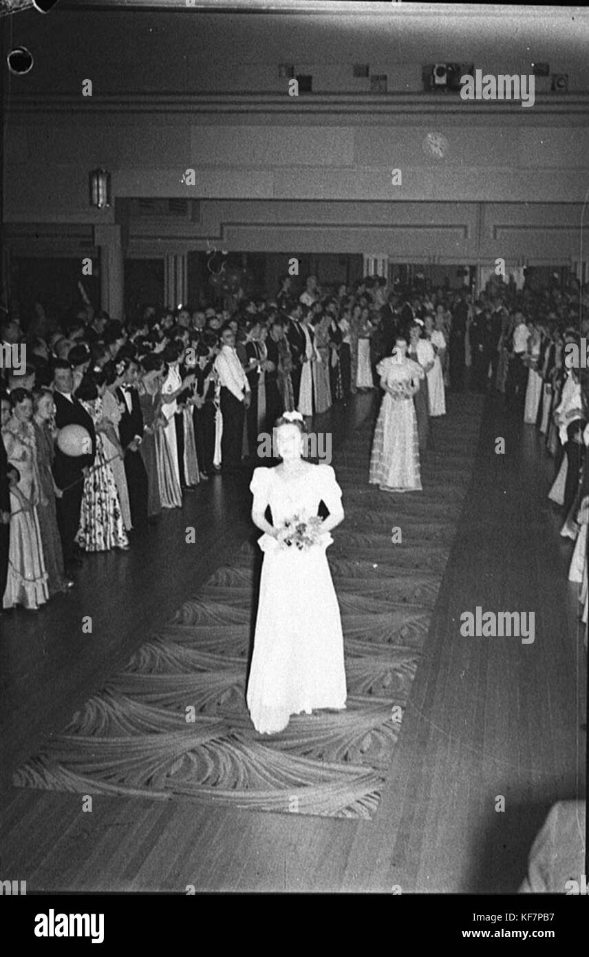 Social department store Black and White Stock Photos & Images - Alamy