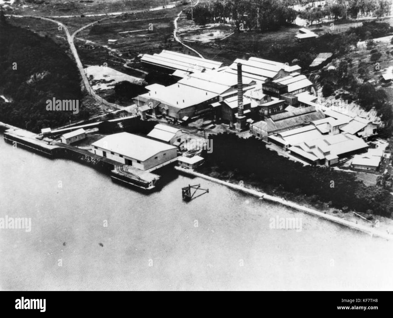 1 137216 Borthwick's Meatworks on the Brisbane River at Murarrie ...