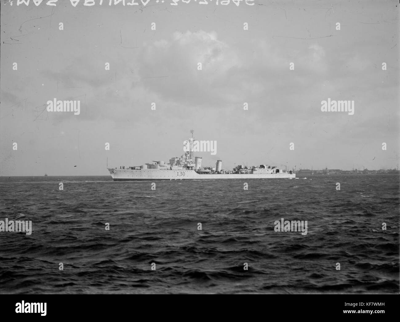 HMAS Arunta by Allan Green SLV Image H91.108 1091 Stock Photo - Alamy
