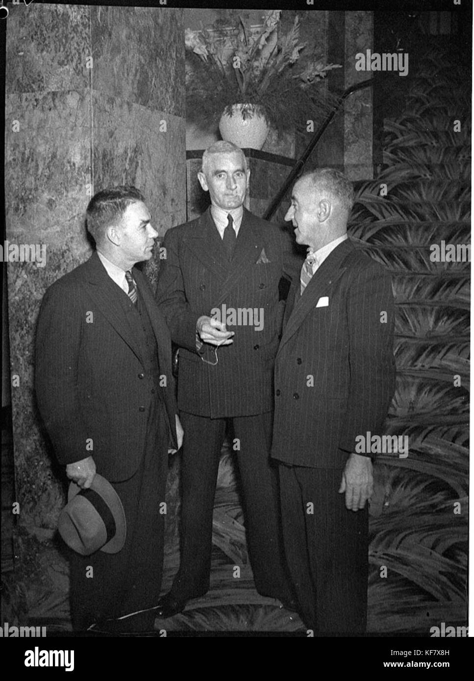 28724 Cecil Shannon Mr Rydge Gordon Ellis Stock Photo - Alamy