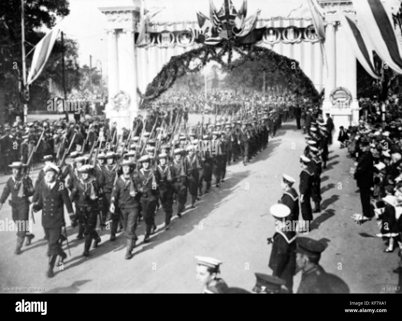 HMAS Australia crew Sydney 1919 Stock Photo - Alamy