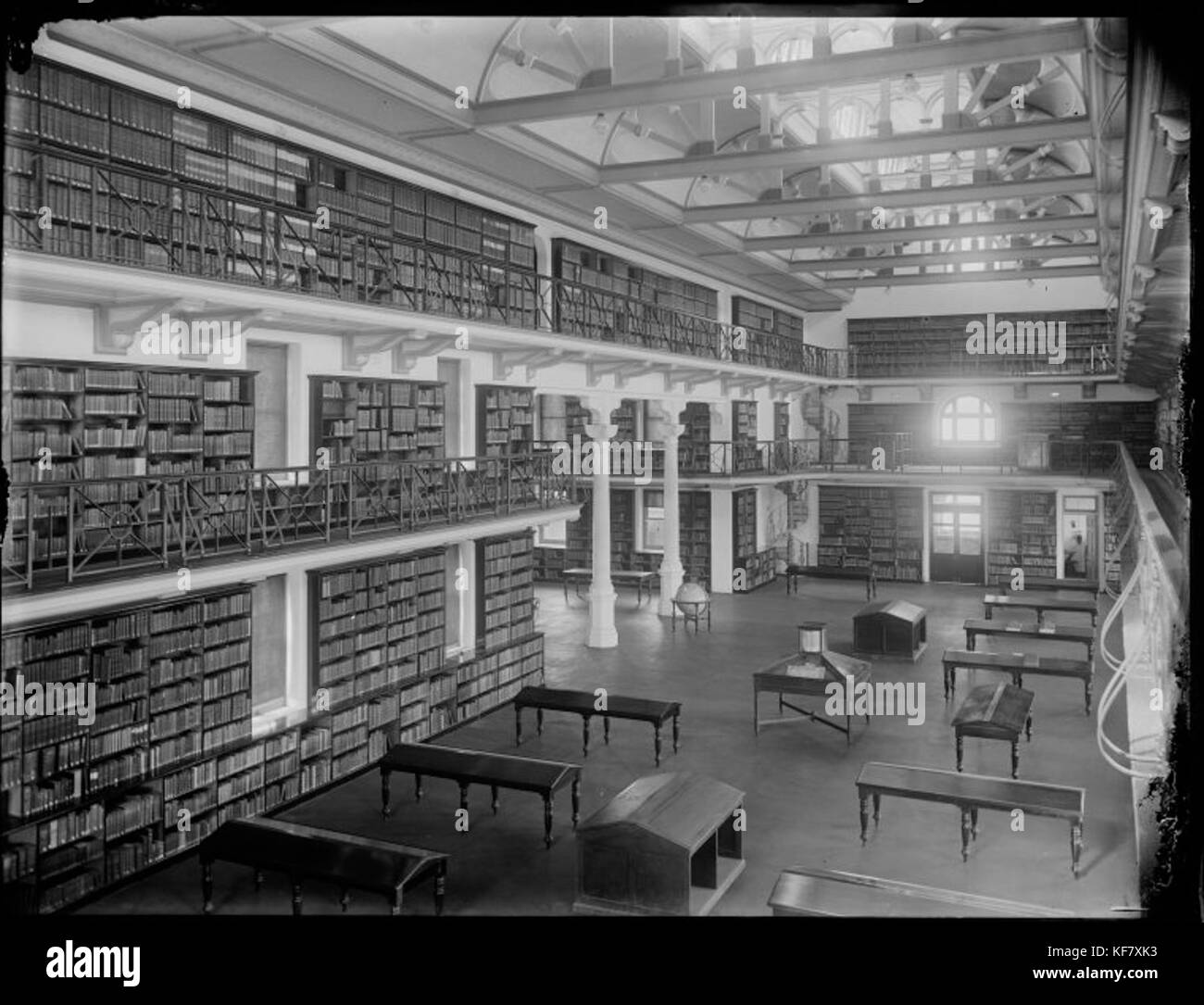 Hackett hall hi-res stock photography and images - Alamy