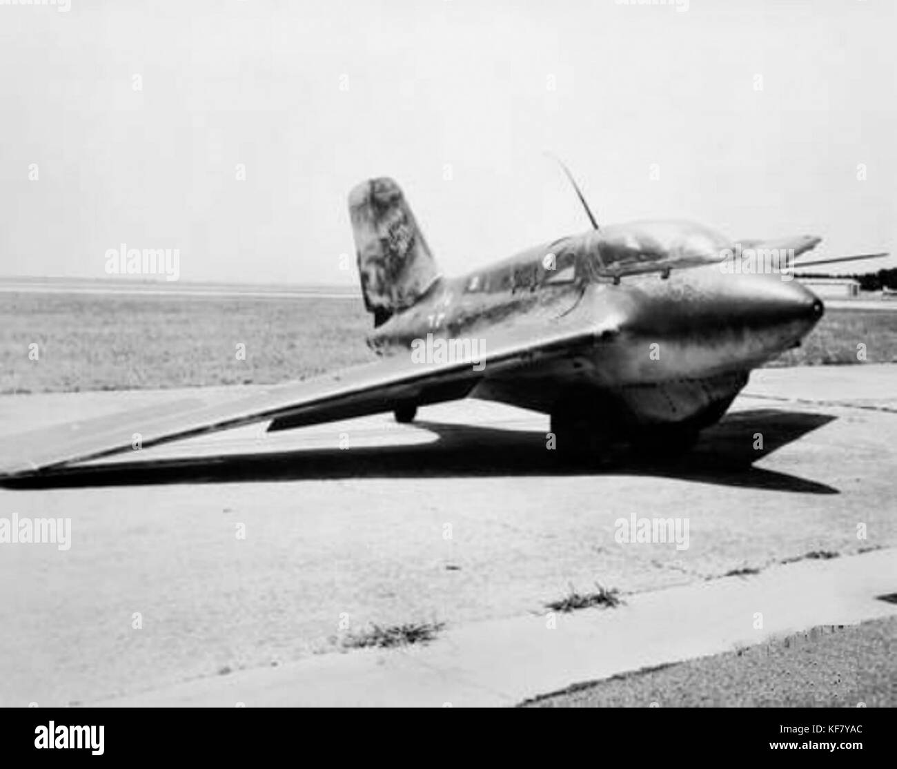 C1950 hi-res stock photography and images - Alamy