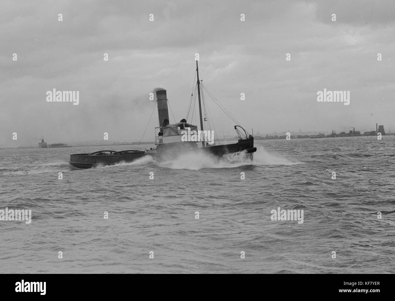 Racer (tugboat) SLV H91.250 3 Stock Photo - Alamy