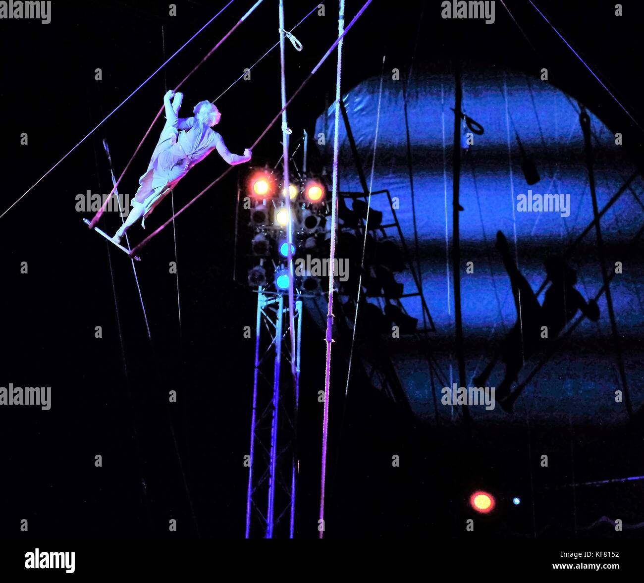 circus trapeze artist Stock Photo - Alamy