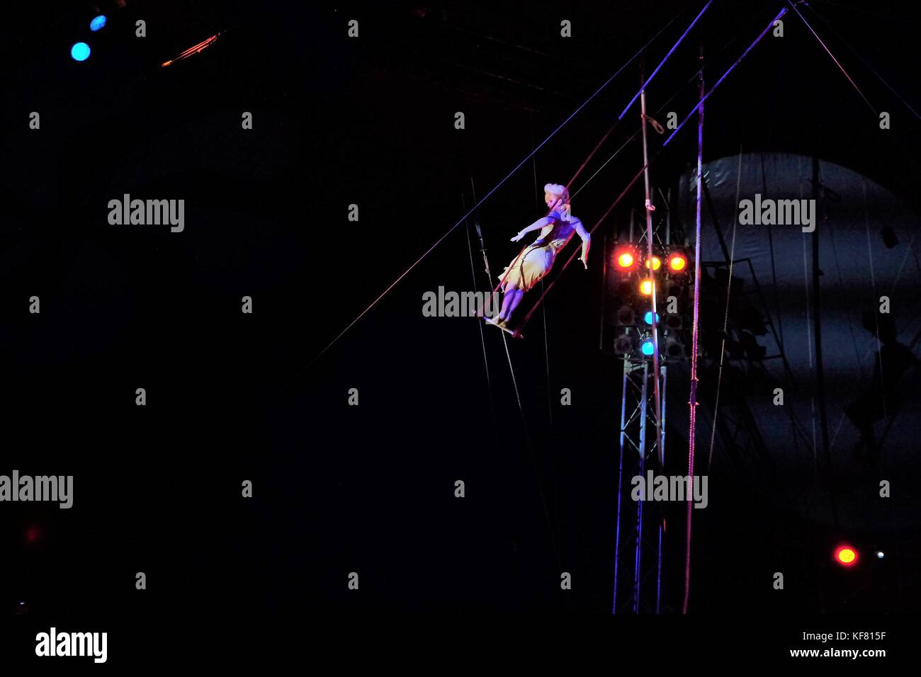 circus trapeze artist Stock Photo - Alamy