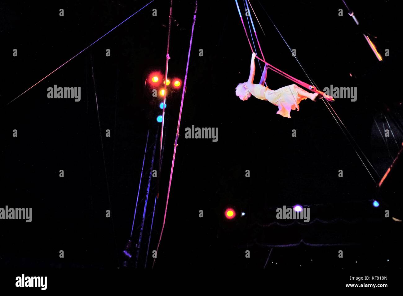 circus trapeze artist Stock Photo - Alamy