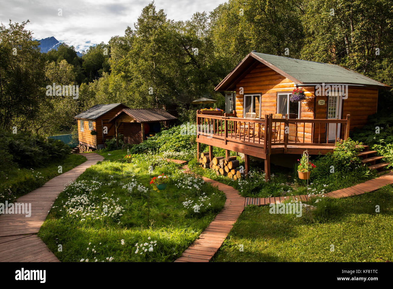 Cabins forward hi-res stock photography and images - Alamy