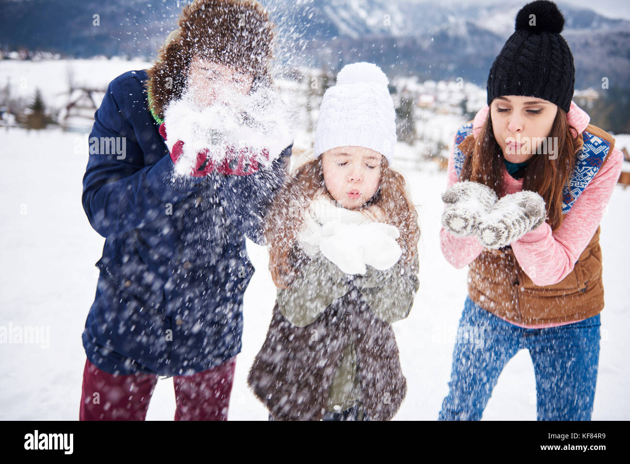 Man snow blowing hi-res stock photography and images - Alamy