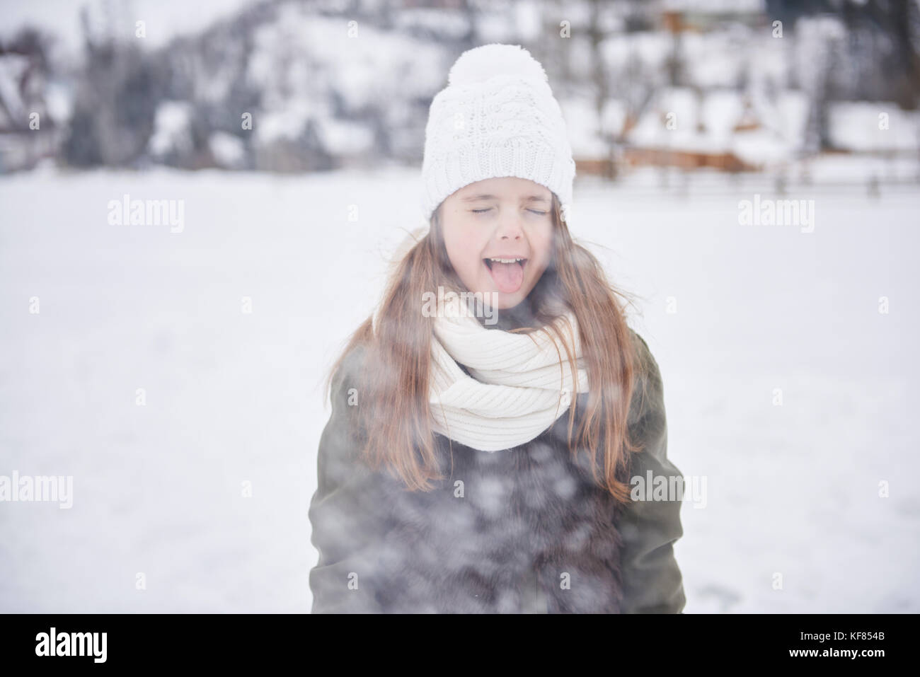 Cute girl having fun hi-res stock photography and images - Alamy