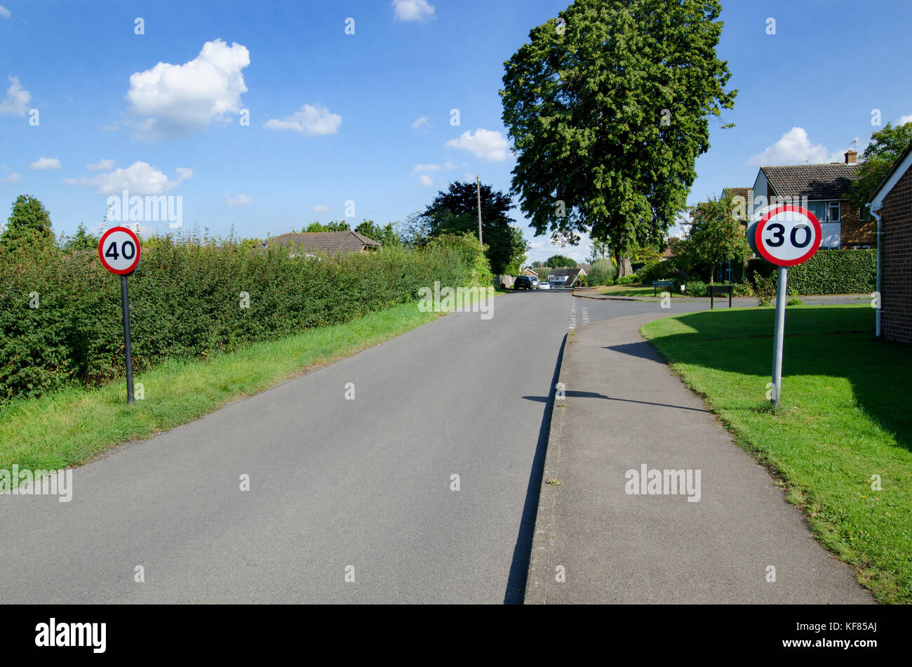 Confusing road signs hi-res stock photography and images - Alamy
