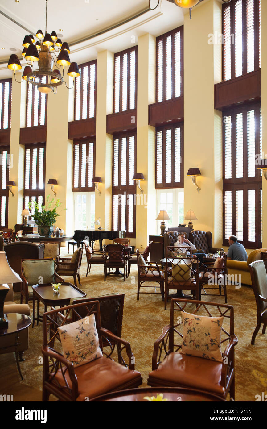 Hotel bar set up hi-res stock photography and images - Alamy