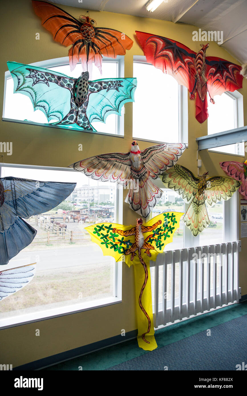 USA, Washington State, Long Beach Peninsula, International Kite ...