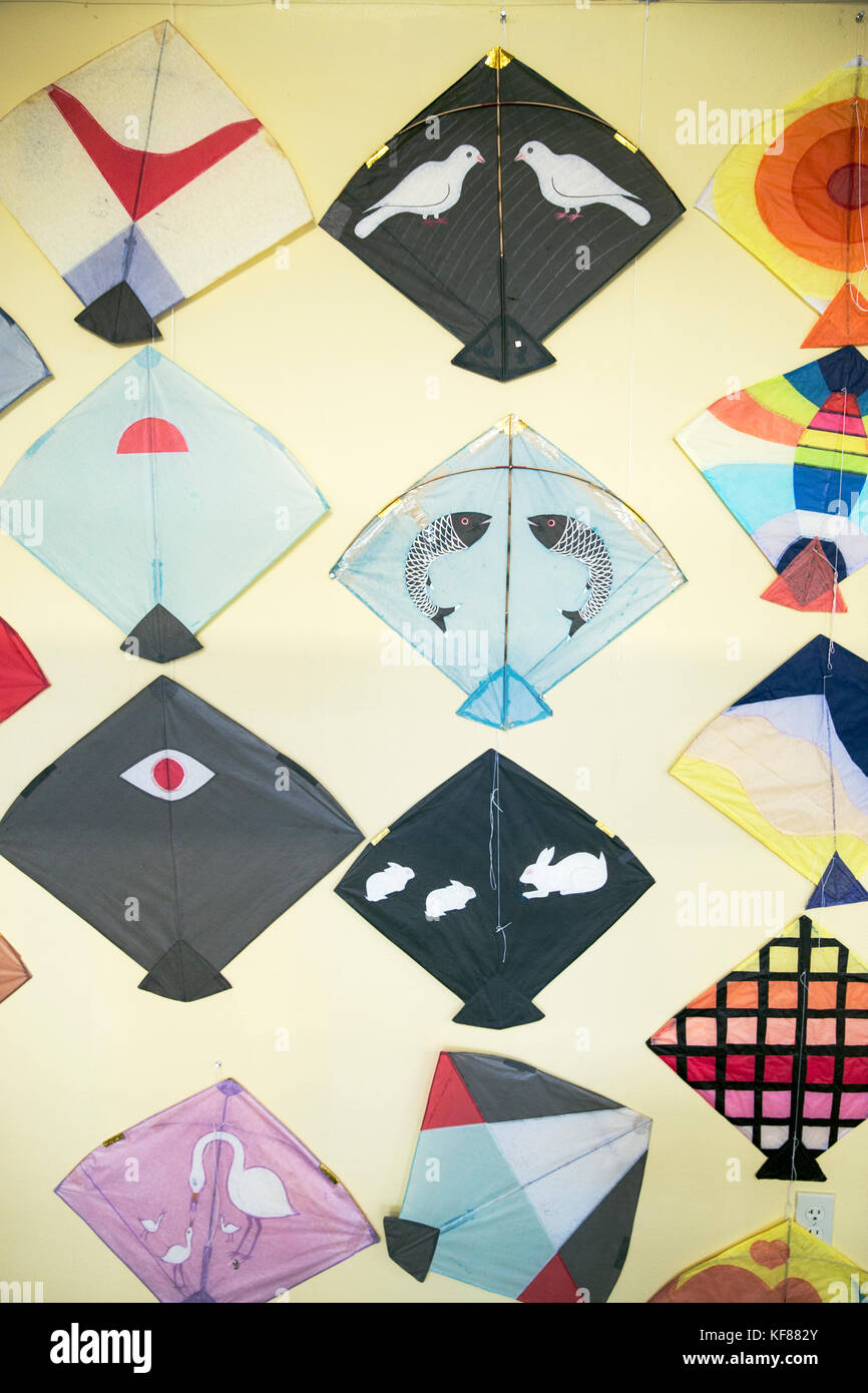 USA, Washington State, Long Beach Peninsula, International Kite ...