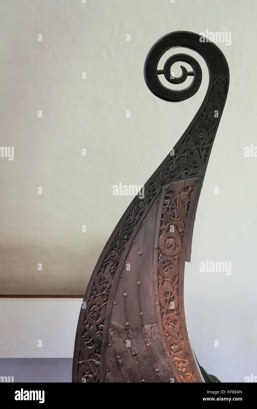 Viking ship prow hi-res stock photography and images - Alamy