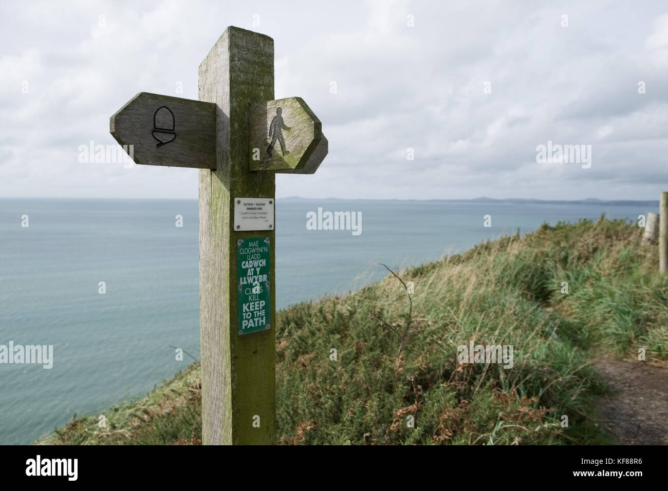 Pembrokeshire Coastal Path Sign High Resolution Stock Photography and ...