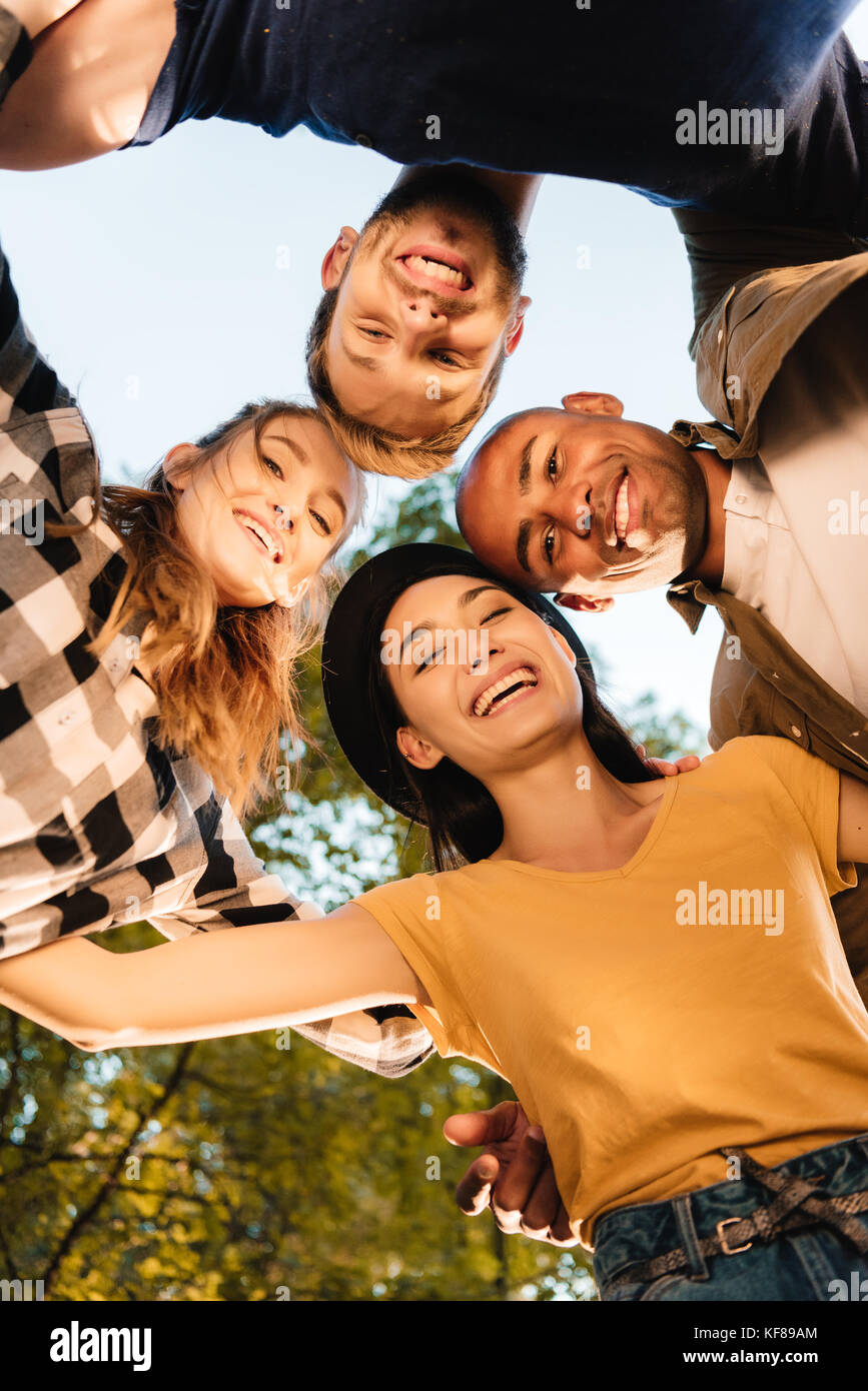 happy multicultural friends Stock Photo - Alamy