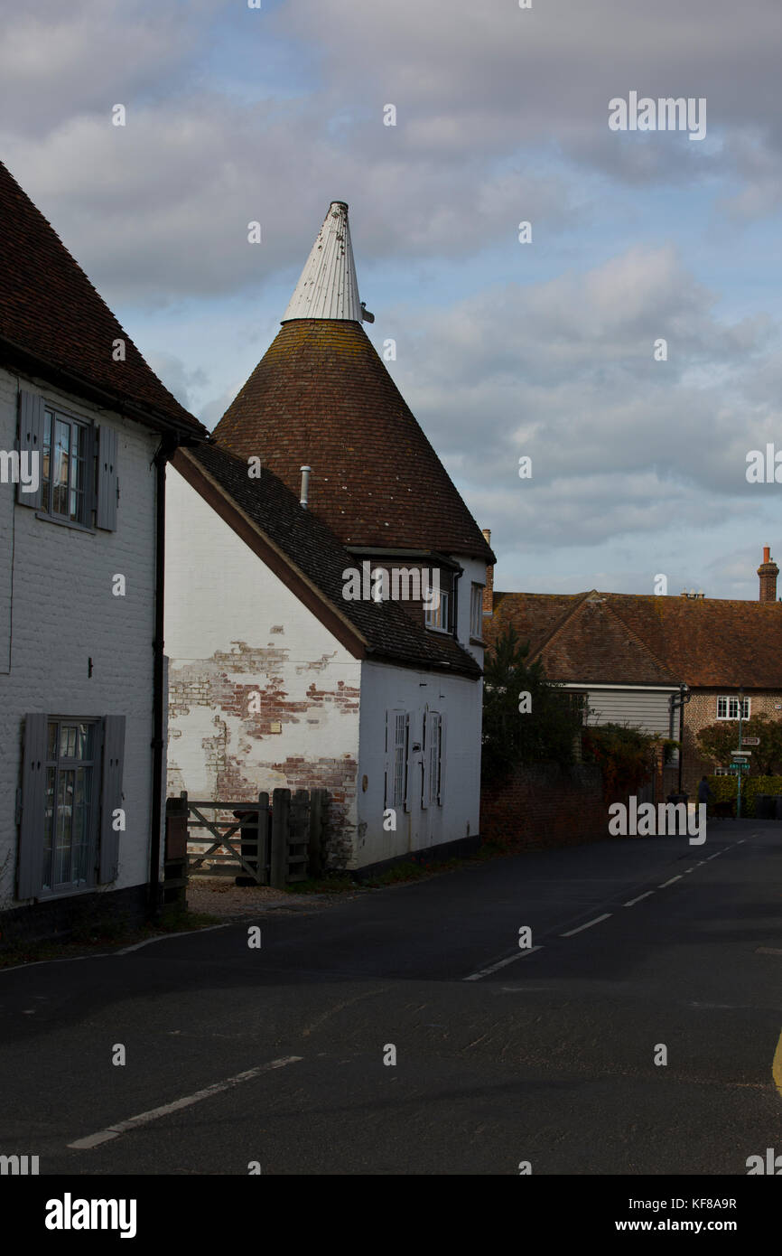 Pilgrimage to Canterbury, part of the Old Walk 220-mile pilgrims' route ...