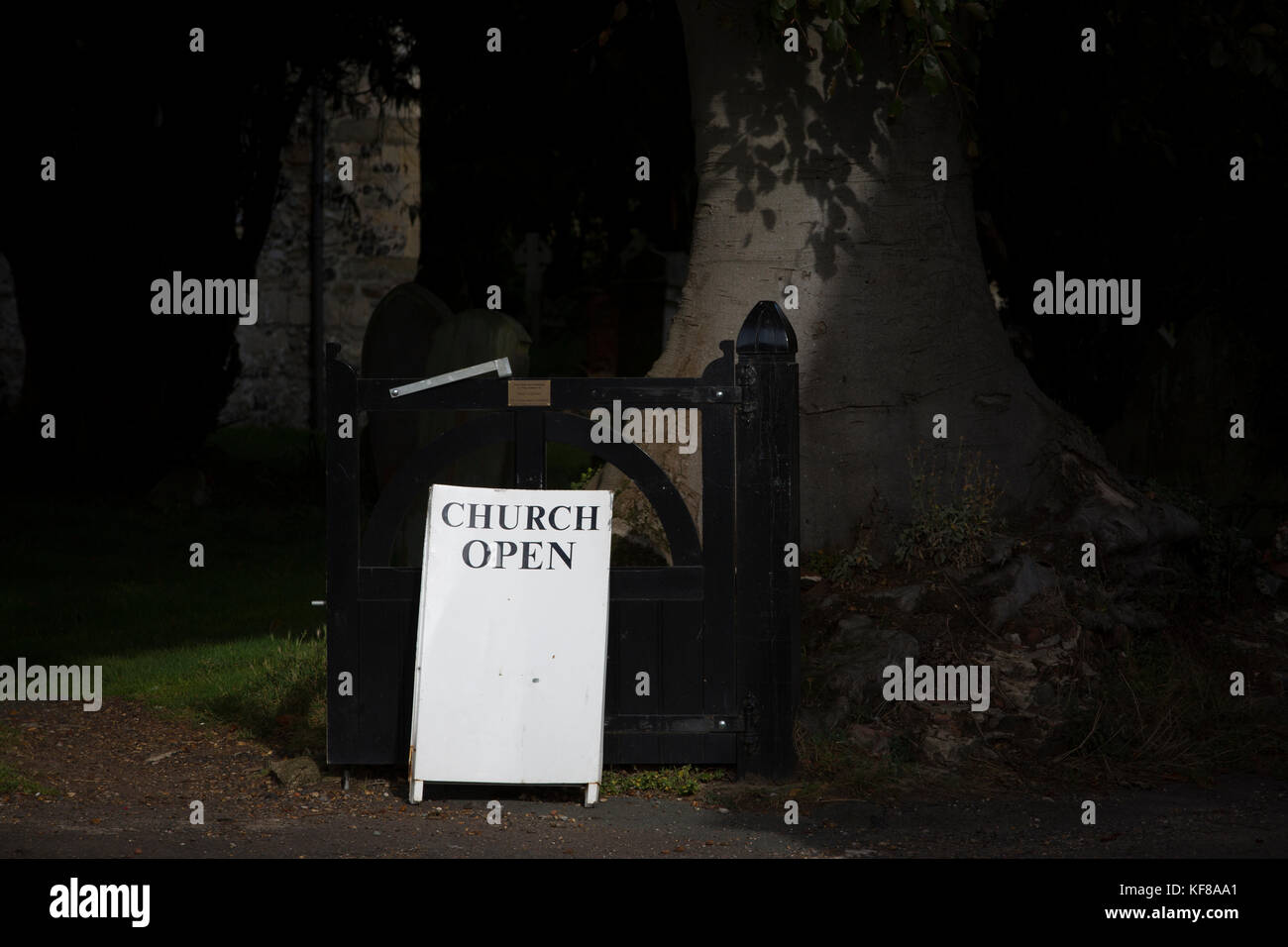 Pilgrimage to Canterbury, part of the Old Walk 220-mile pilgrims' route ...