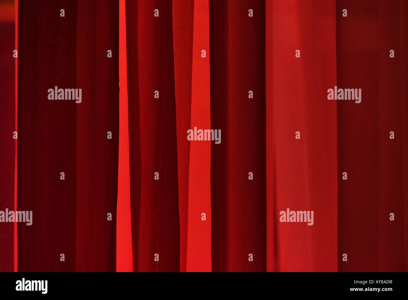 Real theatre curtains hi-res stock photography and images - Alamy