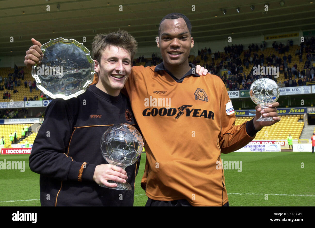 Wolverhampton Wanderers footballers Joleon Lescott and Lee Naylor with ...