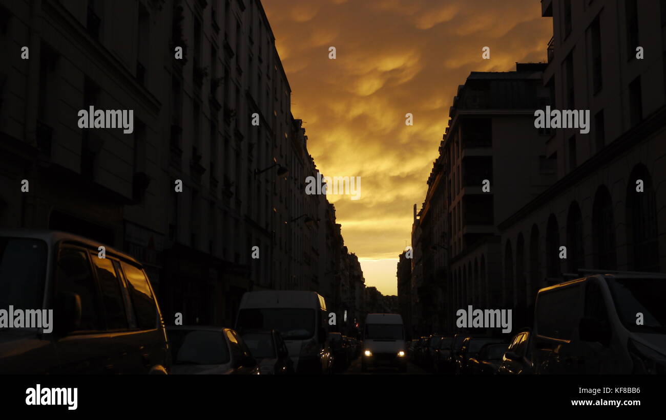 Orange sky in the city Stock Photo - Alamy