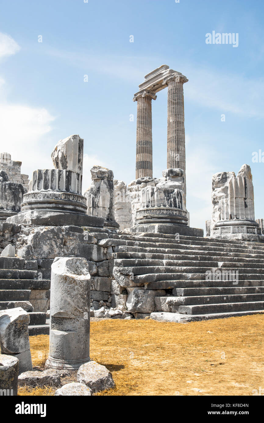 Temple apollon ancient ruins hi-res stock photography and images - Alamy