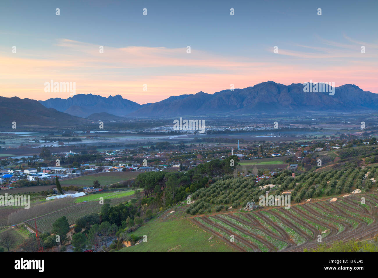 Paarl Valley at dawn, Paarl, Western Cape, South Africa Stock Photo - Alamy