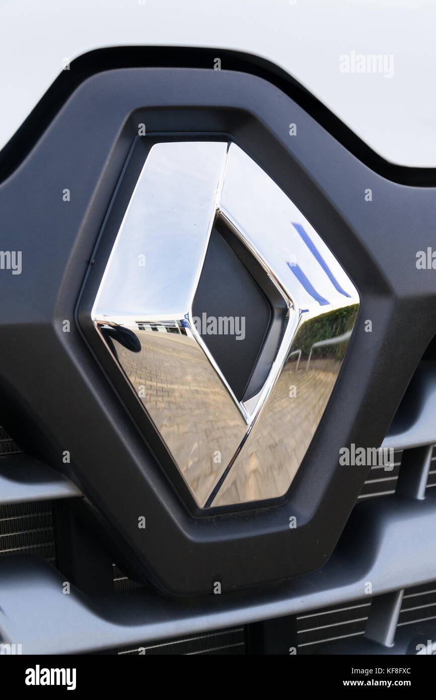 PRAGUE, CZECH REPUBLIC - OCTOBER 25: Renault company logo on car on ...