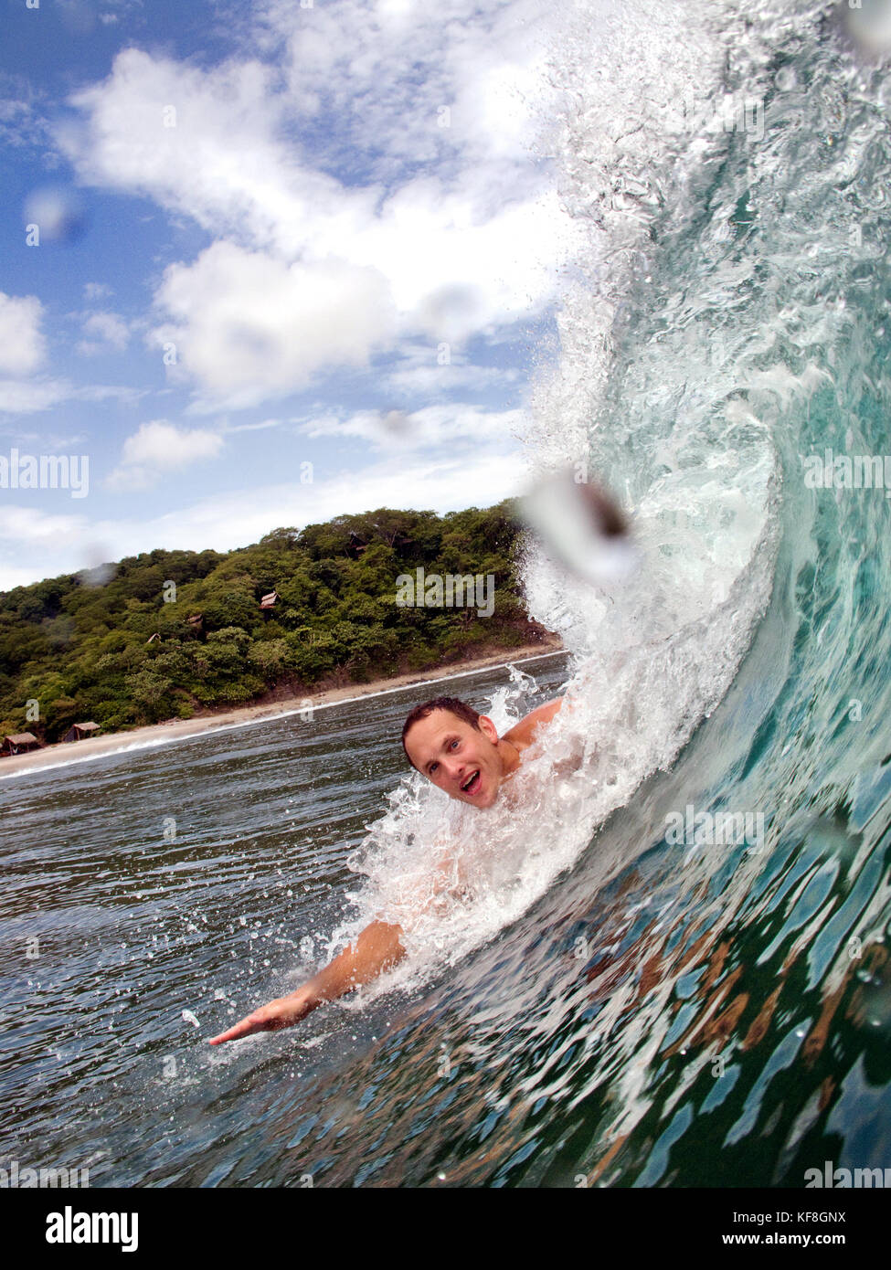 Bodysurf hi-res stock photography and images - Alamy