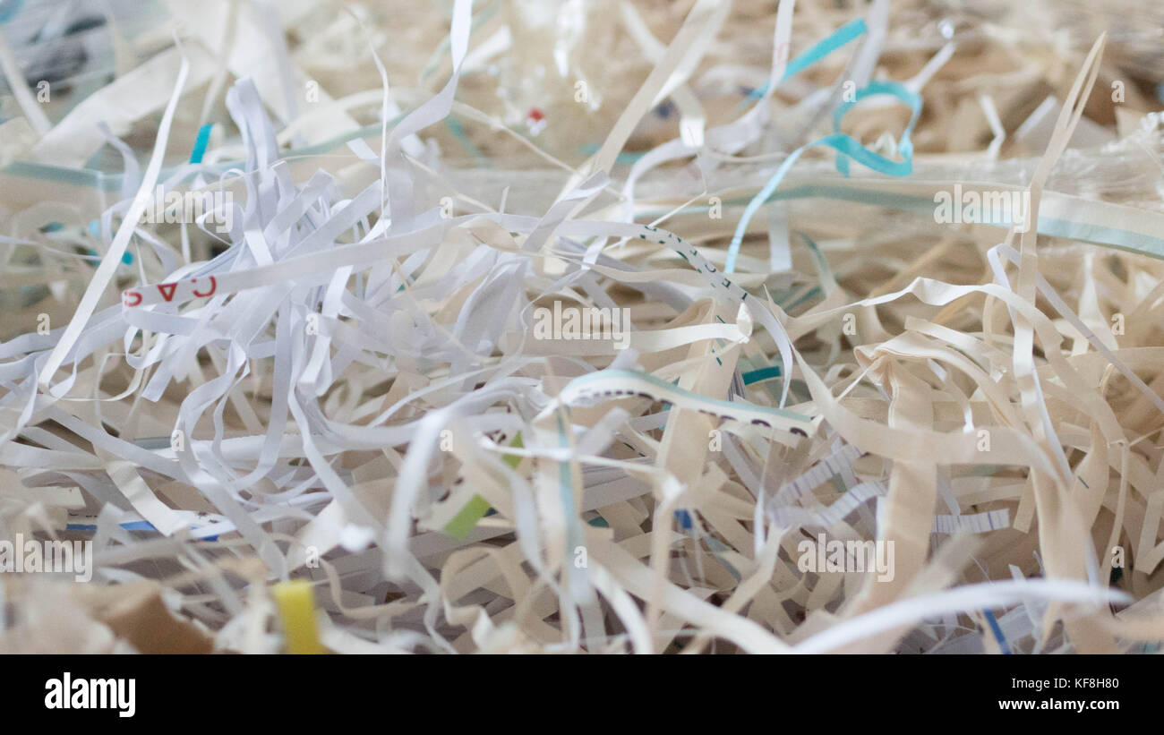 Shredded paper hi-res stock photography and images - Alamy