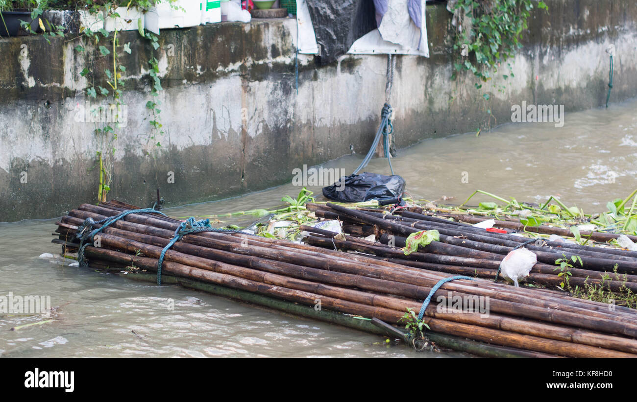 Garbage raft hi-res stock photography and images - Alamy