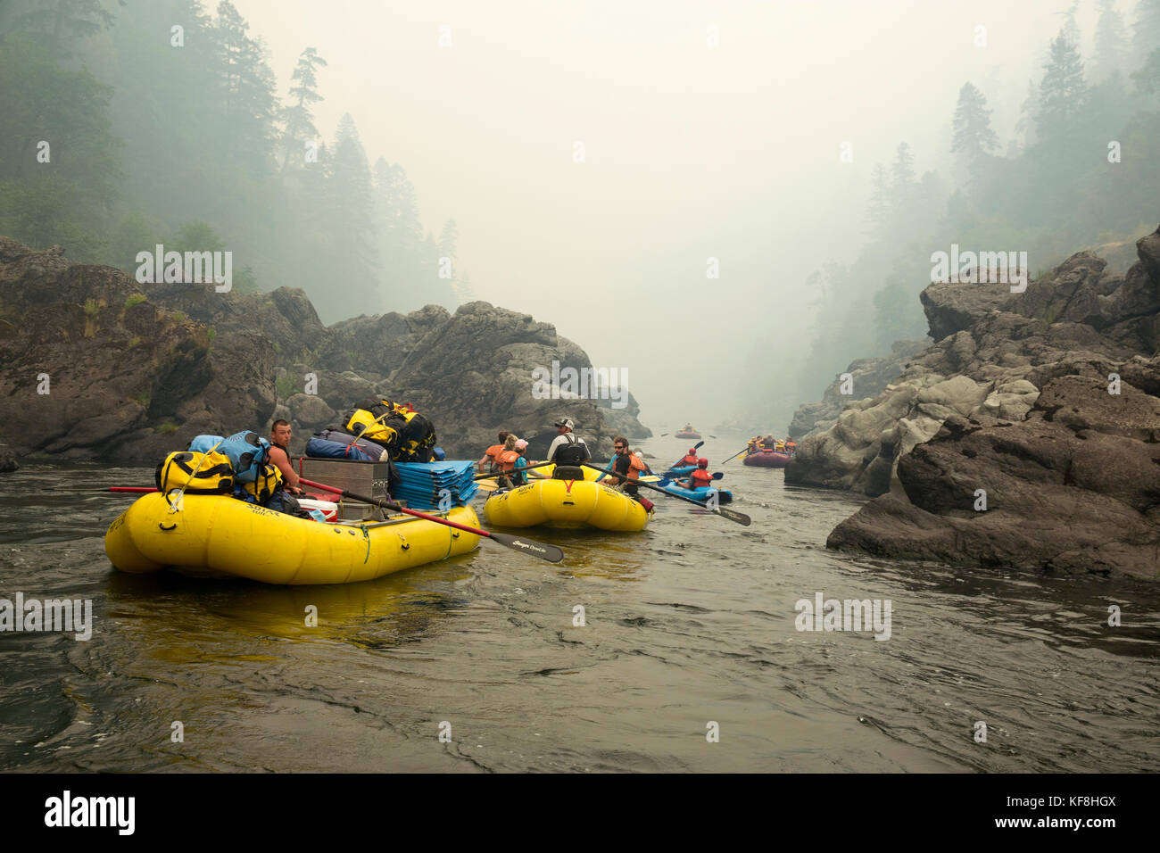 People rafting in oregon hi-res stock photography and images - Alamy