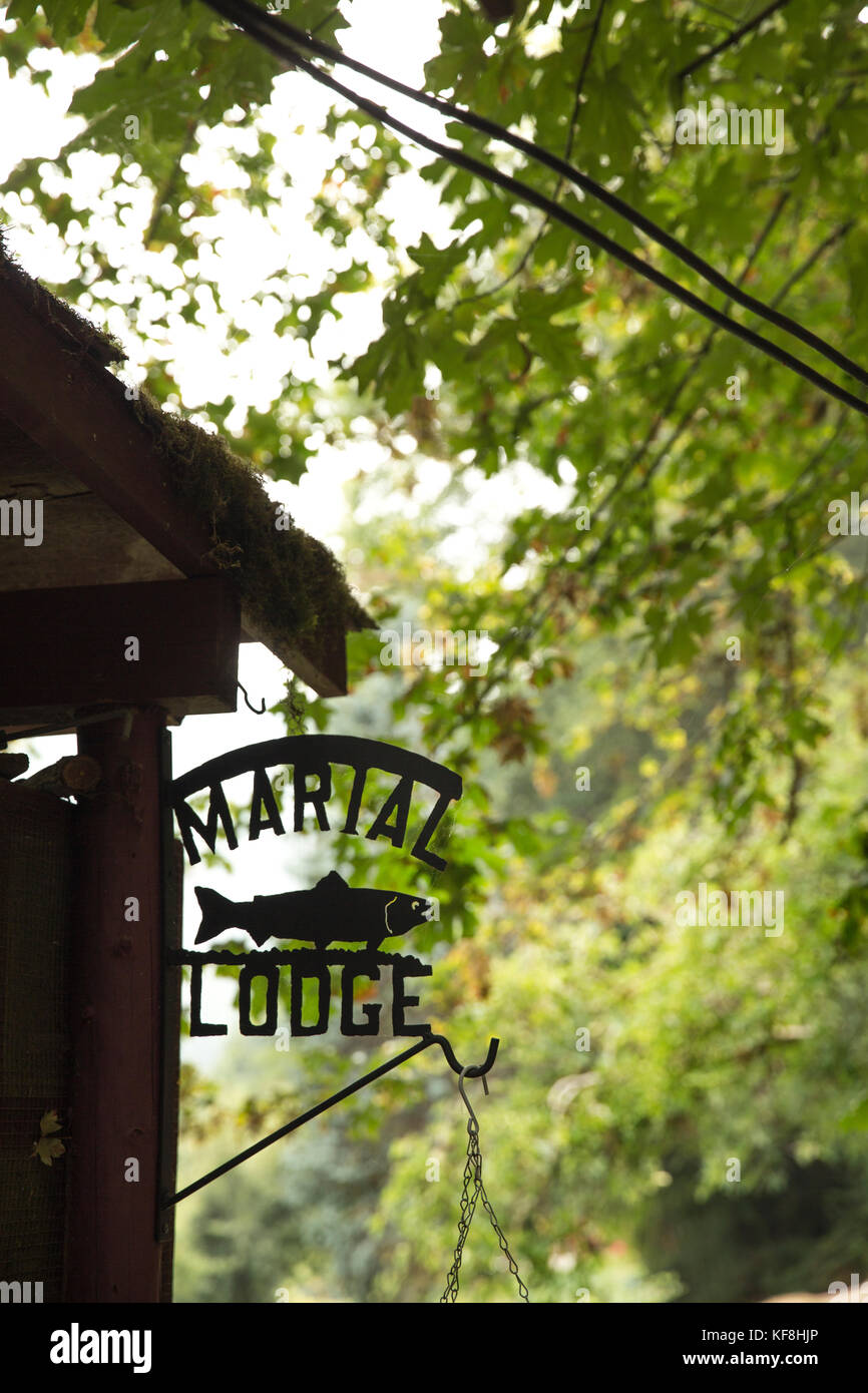 USA, Oregon, Wild and Scenic Rogue River in the Medford District ...