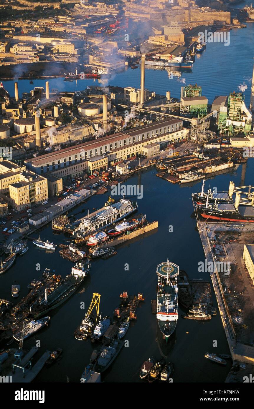 Malta, Marsa. Shipyard Stock Photo - Alamy