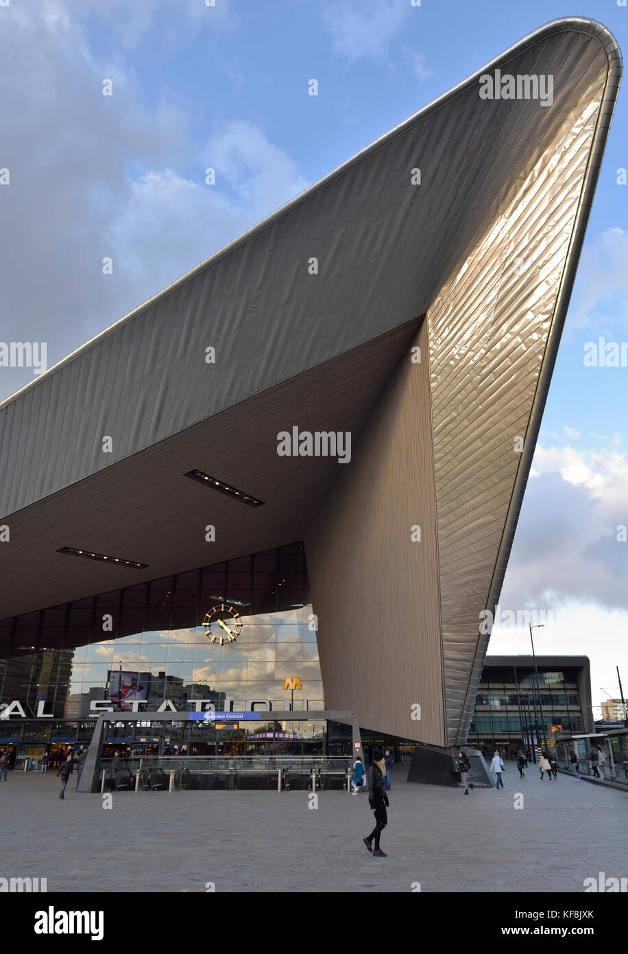 Rotterdam area train hi-res stock photography and images - Alamy