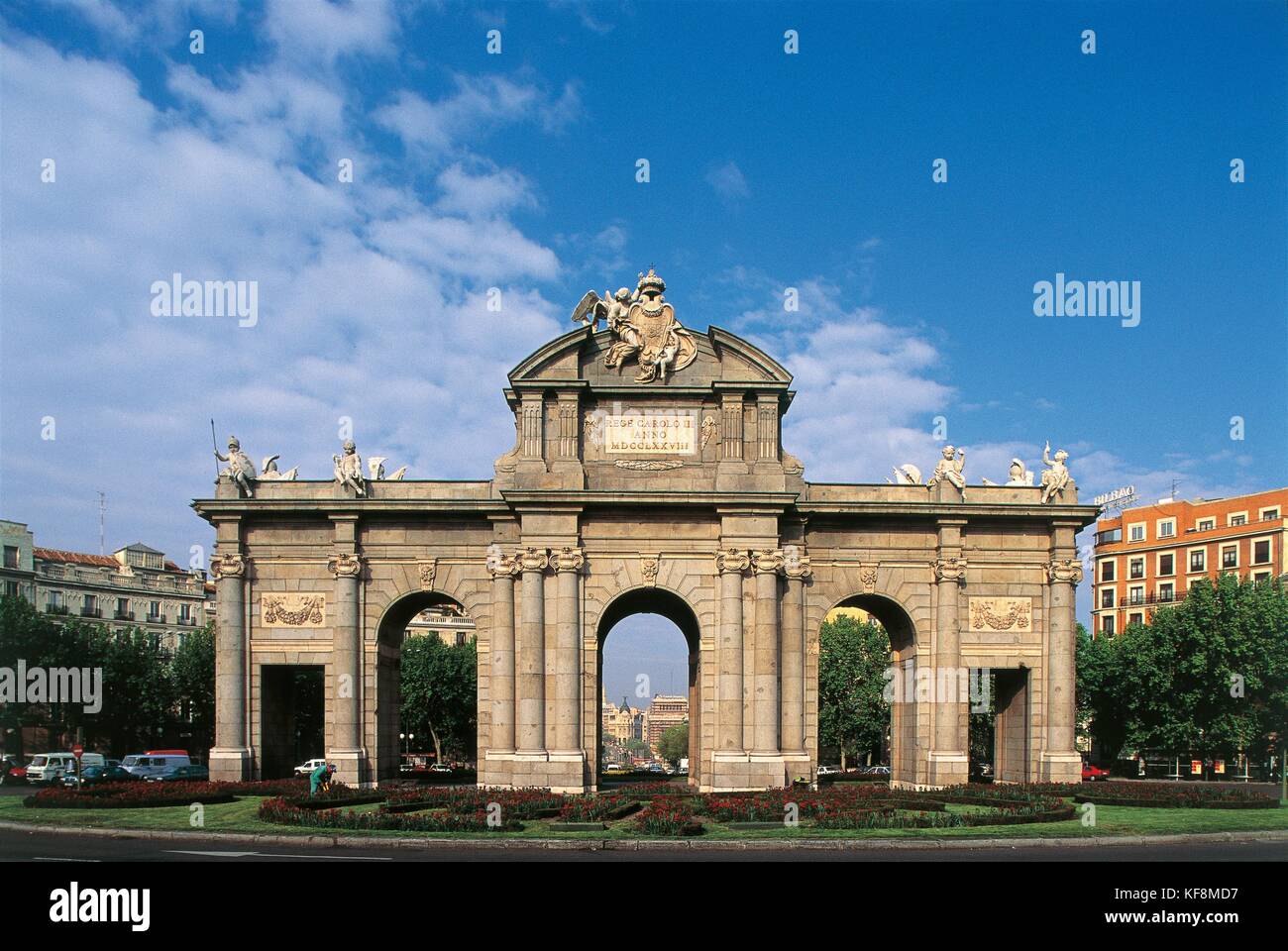 Spain, Madrid. Plaza de la Independencia. Monumental arch. Puerta de ...