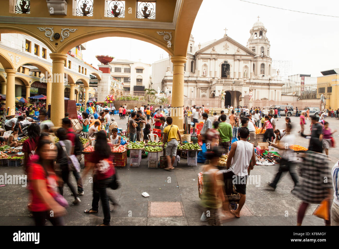 Crowd manila philippines people hi-res stock photography and images - Alamy