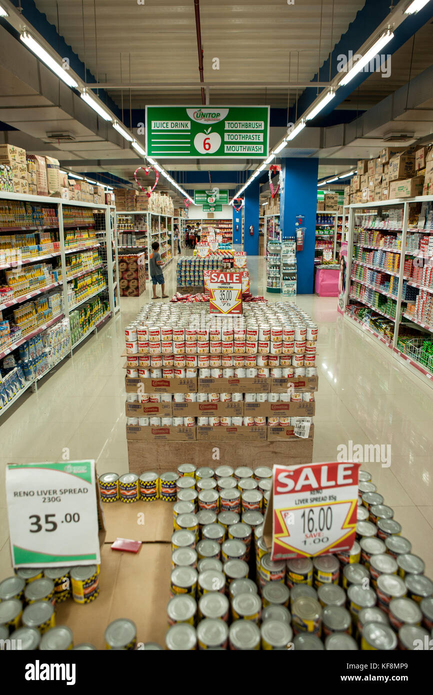 PHILIPPINES, Palawan, Puerto Princessa, new Chinese supermarket at the ...