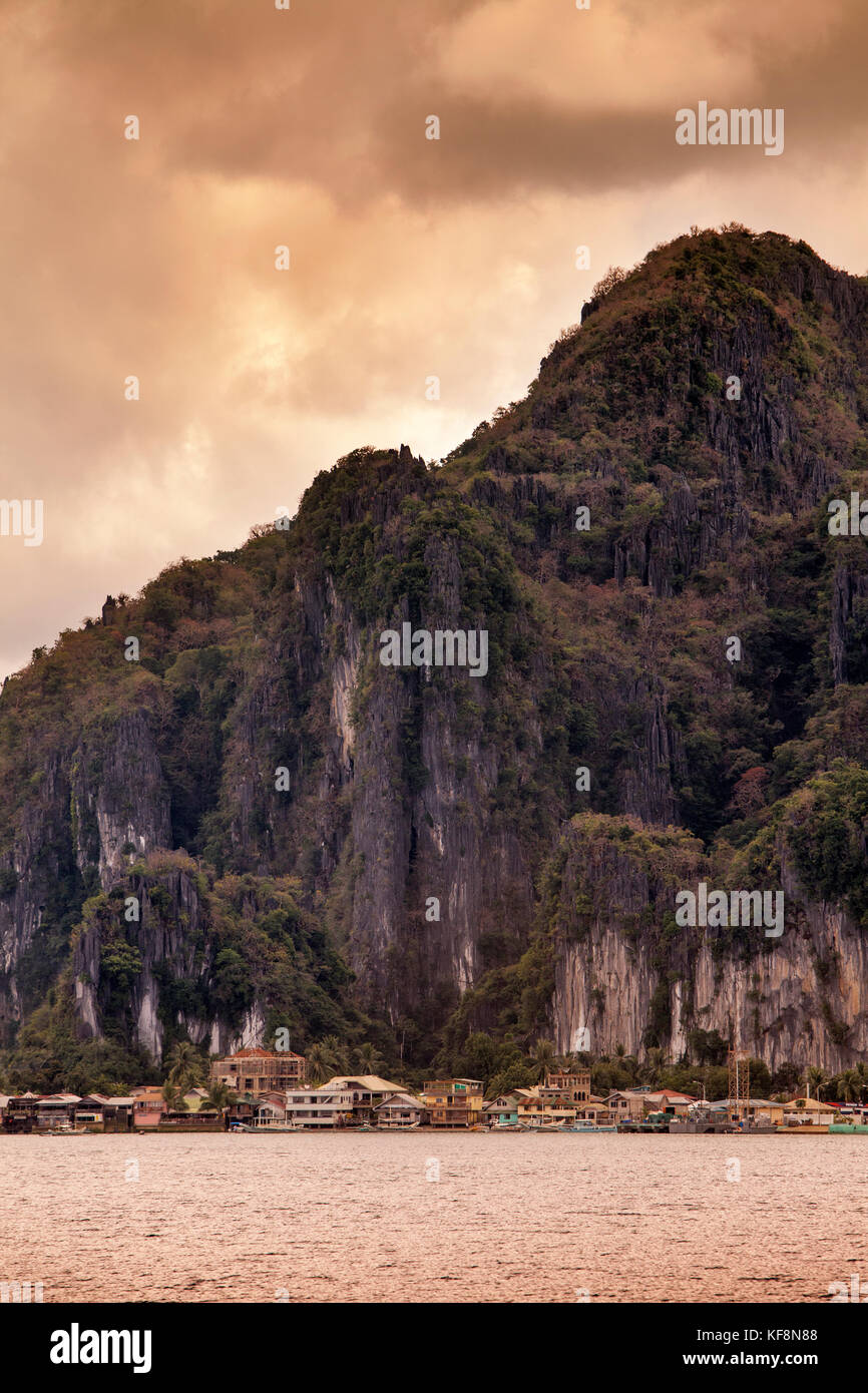 PHILIPPINES, Palawan, El Nido, view of the town of El Nico from the sea ...