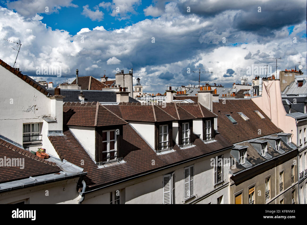 Paris typical rooftops Stock Photo - Alamy