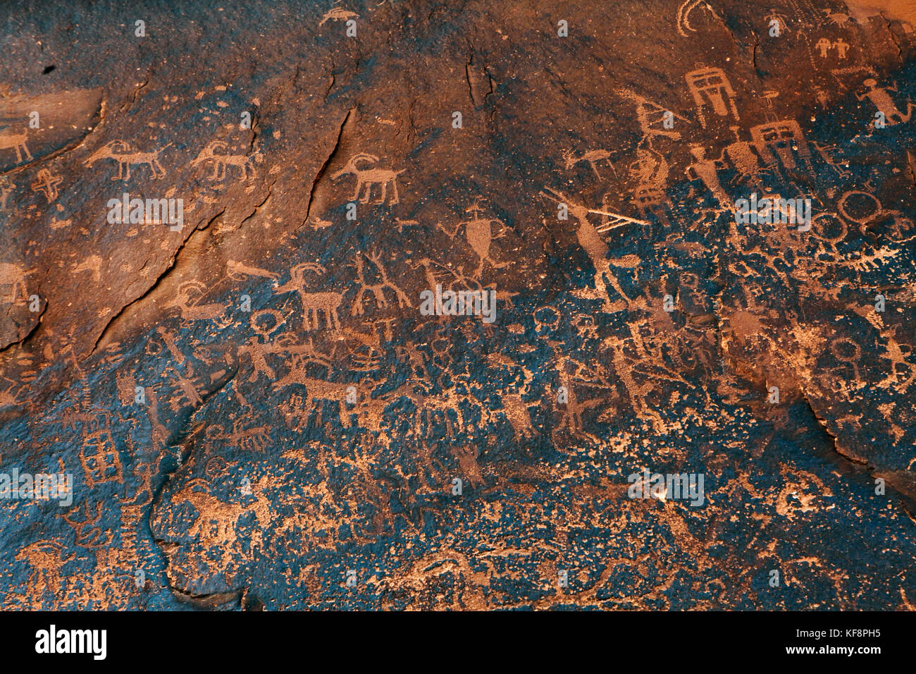 USA, Utah, Bluff, Sand Island Petroglyph panel, Southeast Utah rock art ...