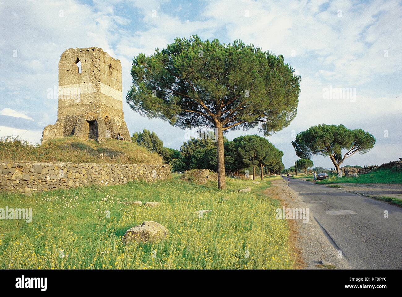 LAZIO ROMA ANTICA Caffarella Park APPIA Stock Photo - Alamy