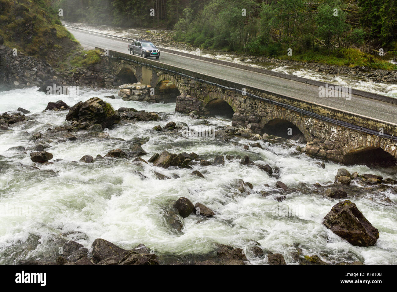 Waterfall road hi-res stock photography and images - Alamy