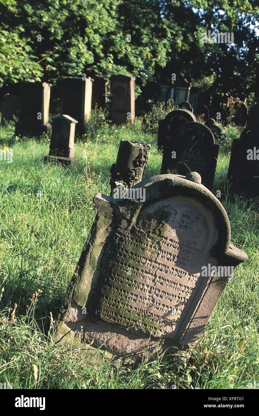 Germany, Rhine valley, Worms. Jewish cemetery Stock Photo - Alamy