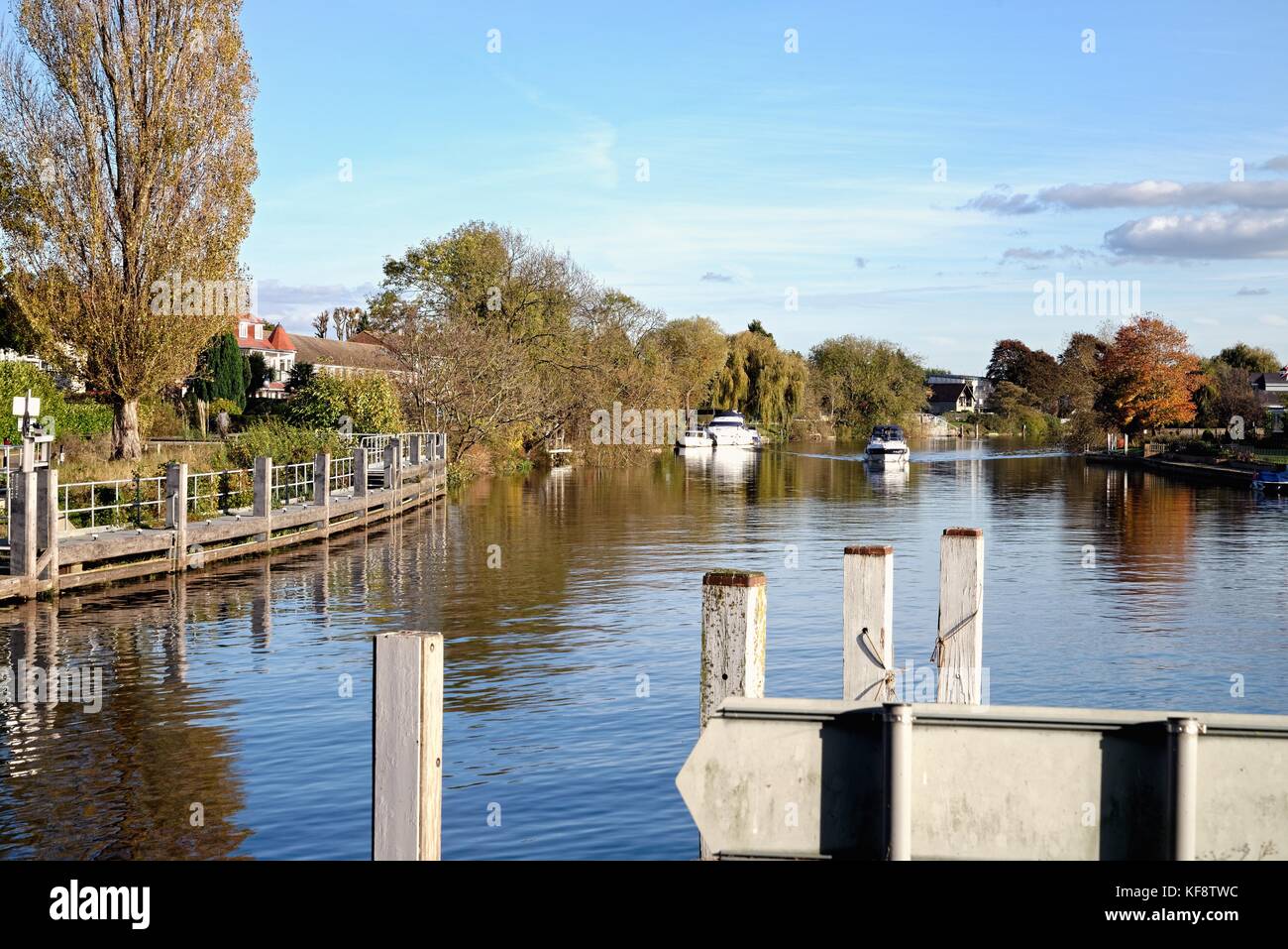 The River Thames at Laleham Surrey in the Autumn UK Stock Photo - Alamy