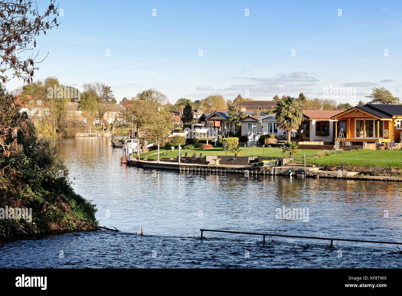 The River Thames at Laleham Surrey in the Autumn UK Stock Photo - Alamy