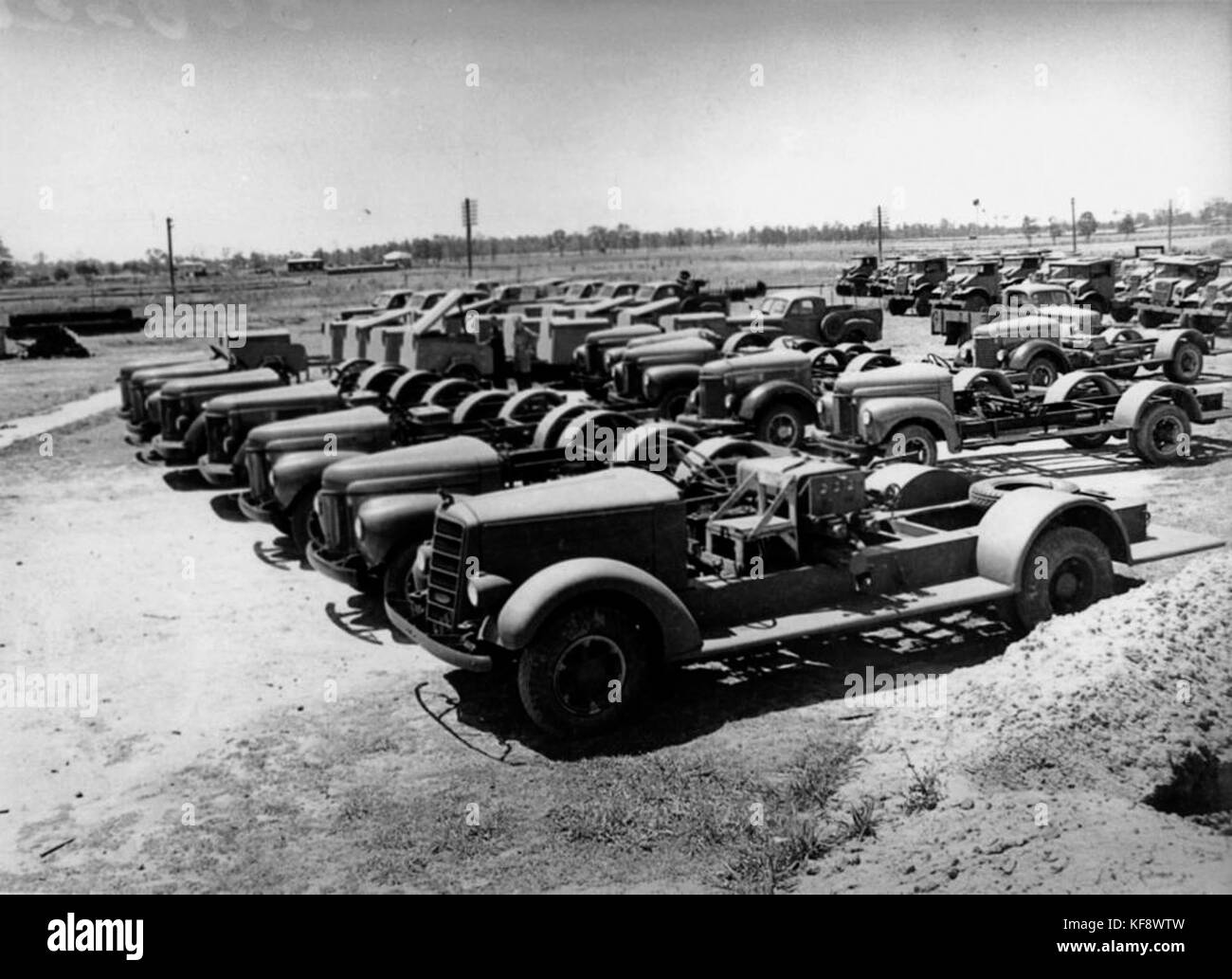 1 104216 Fire engine assembly plant, Brisbane, October 1942 Stock Photo ...