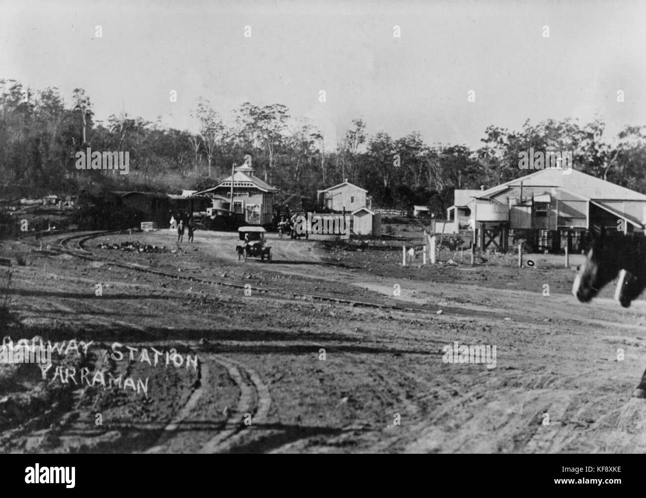 1 112036 Railway station at Yarraman Stock Photo - Alamy