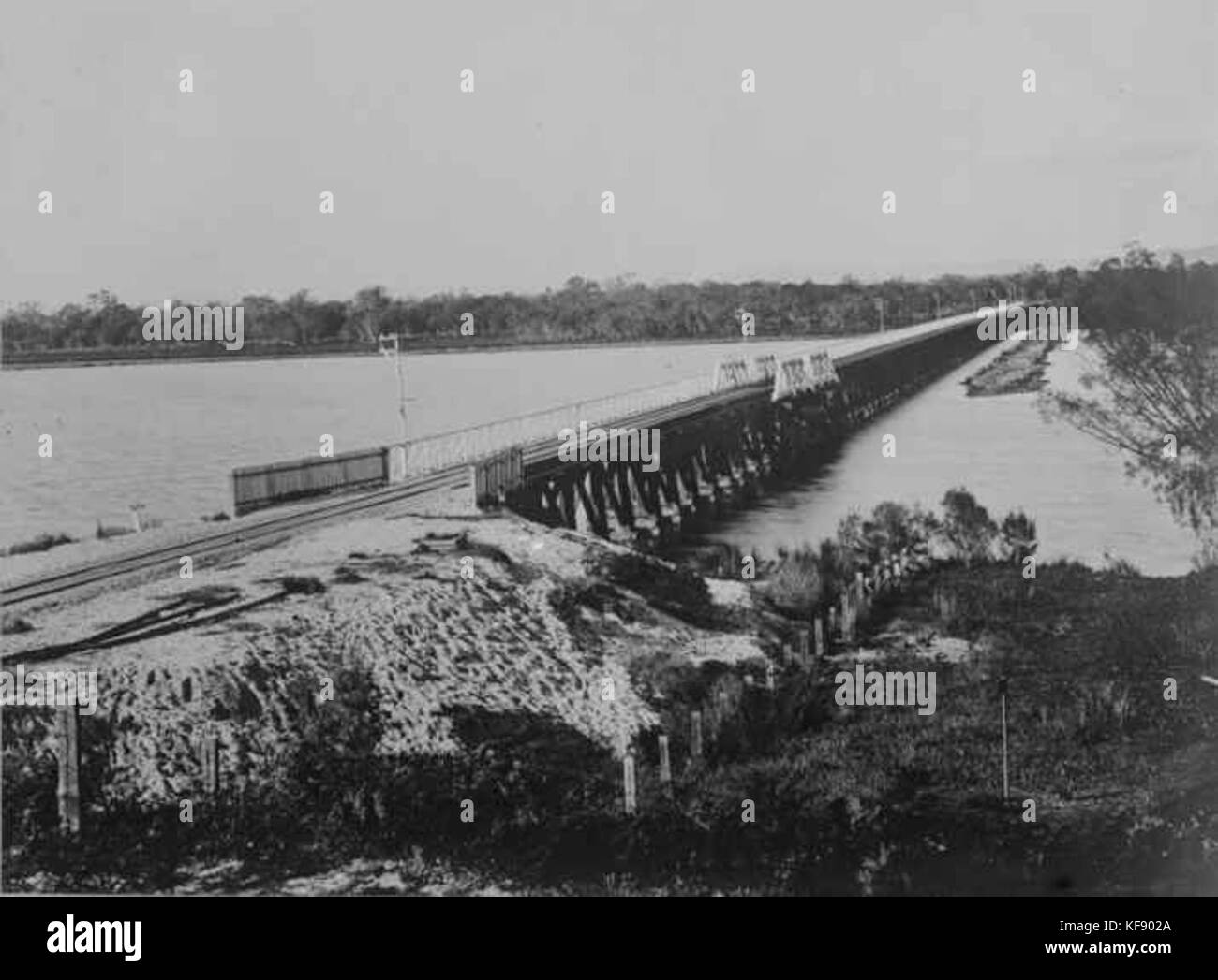 Bunbury Bridge East Perth c.1930 Stock Photo - Alamy
